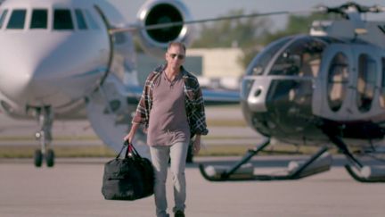 Watch undercover-billionaire only on Watcho