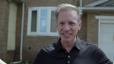 Watch undercover-billionaire only on Watcho